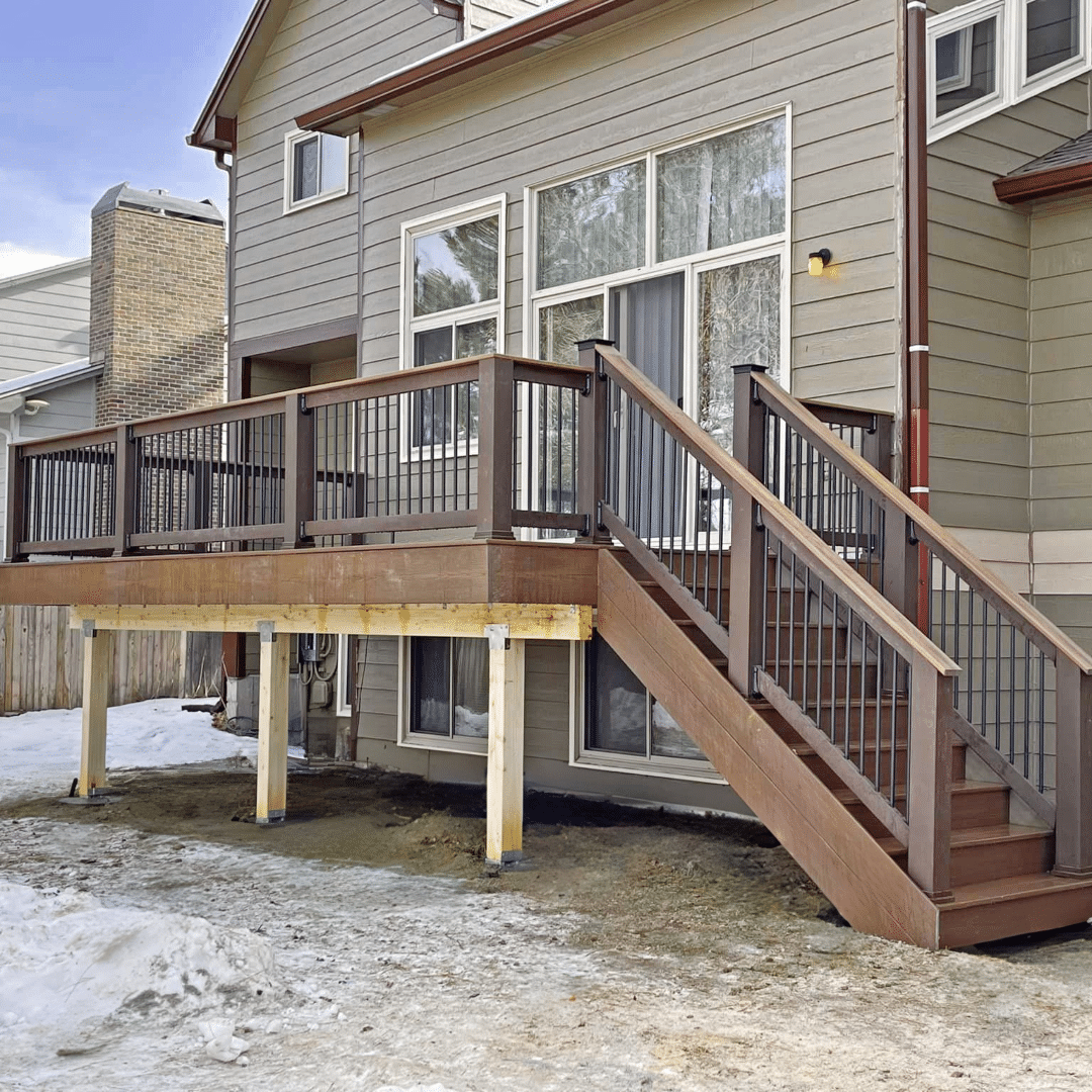 Essential Tips For Effortlessly Cleaning Your Deck | Blog